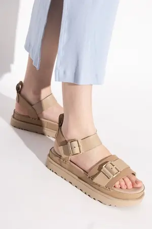 UGG Goldenstar Villa Buckled Sandals - Brown