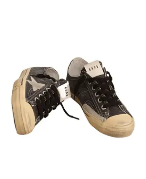 GOLDEN GOOSE V-star Lace-up Sneakers - Black