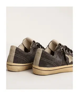 GOLDEN GOOSE V-star Lace-up Sneakers - Black
