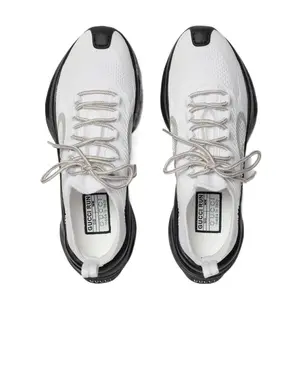 Gucci Low-top Sneakers With Rubber Double G Details - Black