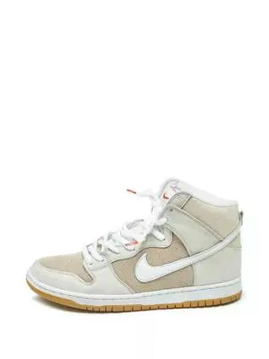 Nike Dunk Pro Iso Sneakers - White
