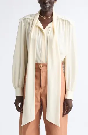 Chloé Pussy-bow Silk Crêpe De Chine Shirt - Pristine White