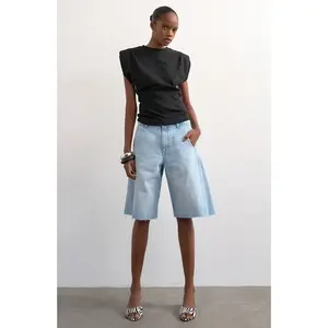 Topshop Raw Hem Knee Length Denim Barrel Shorts - Lblue