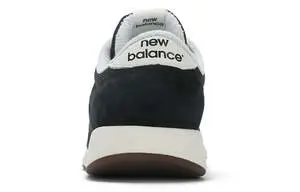 NEW BALANCE 420 Re-engineered Low Top Sneakers - Black/white