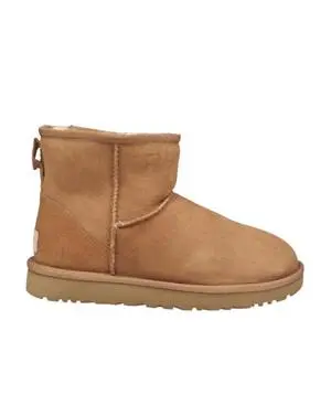 UGG Classic Mini Logo Patch Boots