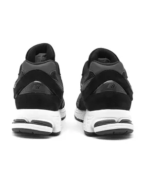NEW BALANCE 2002r Lace-up Sneakers