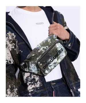 Dsquared2 Splatter-print Zipped Shoulder Bag