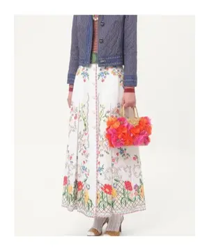 Valentino Garavani Vlogo Signature Floral Embellished Raffia Tote Bag