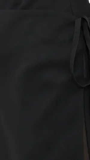 MADISON THE LABEL Sara Pants - Black