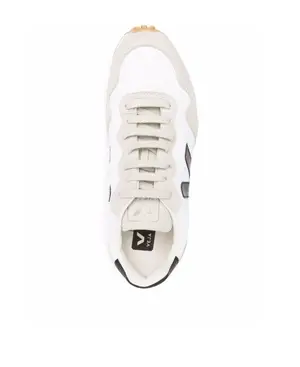 VEJA Logo Patch Low-top Sneakers