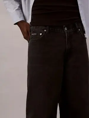 Calvin Klein Barrel Fit Jeans