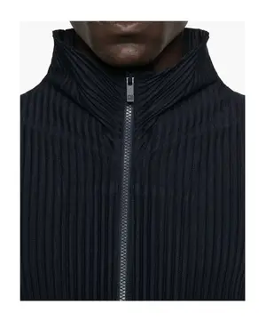 Issey Miyake Homme Plissé Pleated Zip-front Shirt Jacket - Black