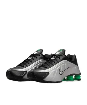 Nike Shox R4 Sneakers - Gray