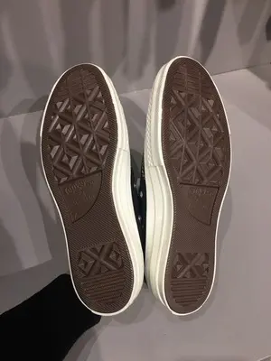 Play Comme Des Garcon Comme Des Garçons Play Heart Printed Low-top Sneakers