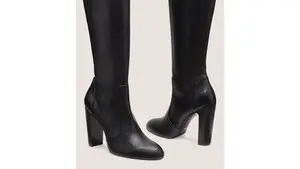 STUART WEITZMAN Pointed Boots