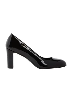 STUART WEITZMAN Almond Shaped High Heels