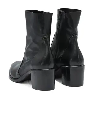 STRATEGIA Chunky High-heeled Ankle Boots