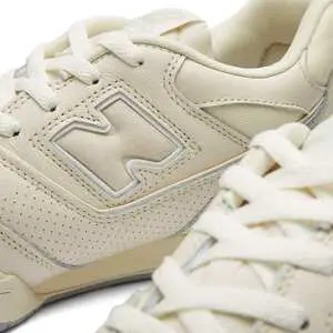 NEW BALANCE 550 Panelled Sneakers - White