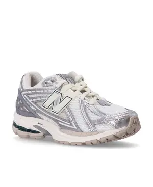 NEW BALANCE 1906r Sneakers