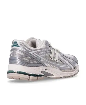 NEW BALANCE 1906r Sneakers