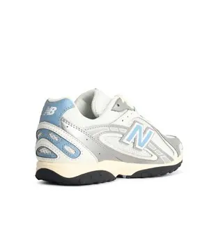 NEW BALANCE 204l Lace-up Sneakers - White