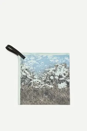 SAMSOE SAMSOE Saelli Landscape-print Silk Shoulder Bag