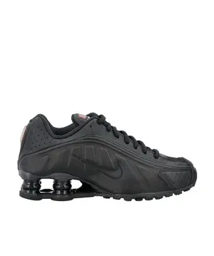 Nike Shox R4 Sneakers - Black