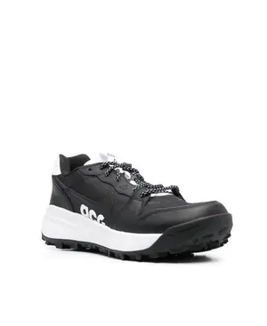 Nike Low-top Lace Up Shoes