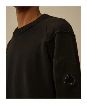 C.P. COMPANY Lambswool Crewneck Lens Jumper - Black