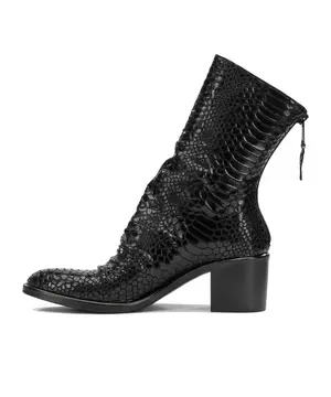 STRATEGIA Round-toe Ankle Boots