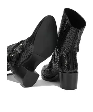 STRATEGIA Round-toe Ankle Boots