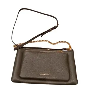 Michael Kors Jet Set Medium Shoulder Bag - Green