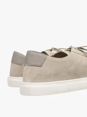 COMMON PROJECTS Lace-up Low-top Casual Shoes