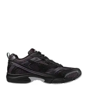 Mizuno Low Top Lace-up Sneakers