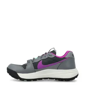 Nike Lowcate Low-top Sneakers