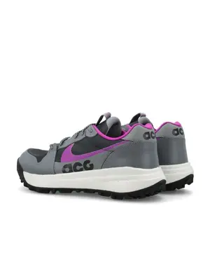 Nike Lowcate Low-top Sneakers