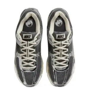 Nike Zoom Vomero 5 Running Sneakers