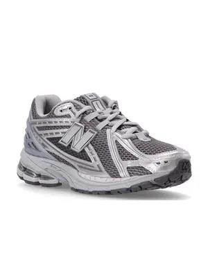 NEW BALANCE 1906r Low Top Running Shoes