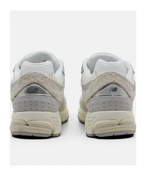 NEW BALANCE 2002r 'linen' Lace-up Sneakers