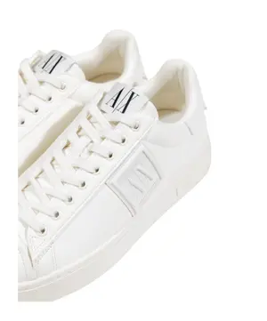 Armani Exchange Round-toe Low-top Casual Shoes