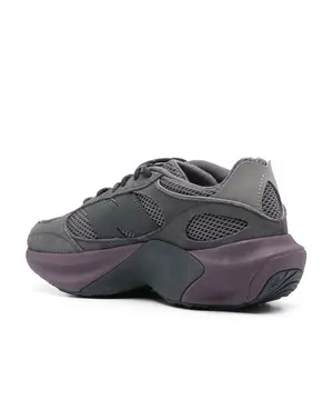 NEW BALANCE Laced Sneakers