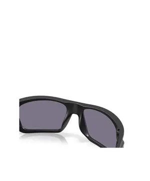 Oakley Geometric Sunglasses