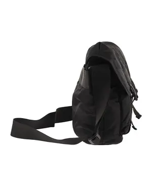 Carhartt Wip Logo Patch Buckle-detailed Padded Messenger Bag
