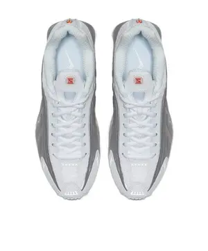 Nike Shox R4 Sneakers