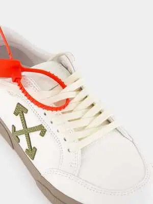 Off-White Vulcanized Low Leather Sneakers