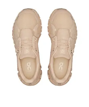 On W Cloud Lace-up Sneakers