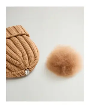Woolrich Logo Patch Pompom Detailed Beanie
