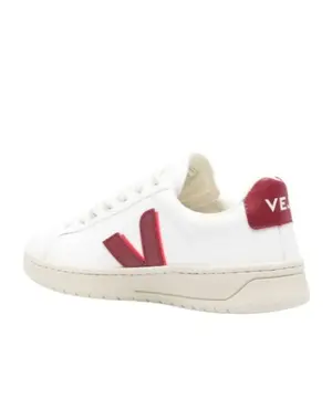 VEJA Logo Patch Lace-up Sneakers