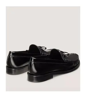 STUART WEITZMAN Round Head Loafer Shoes