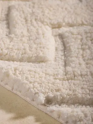 GAURI KOHLI Vantaa Bath Mat 24"x36 - Ivory